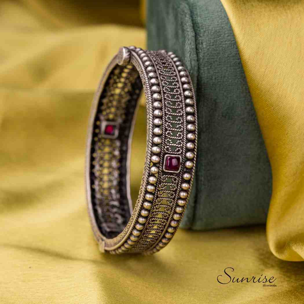 ANTIQUE KADA – Sunrise Silversmiths
