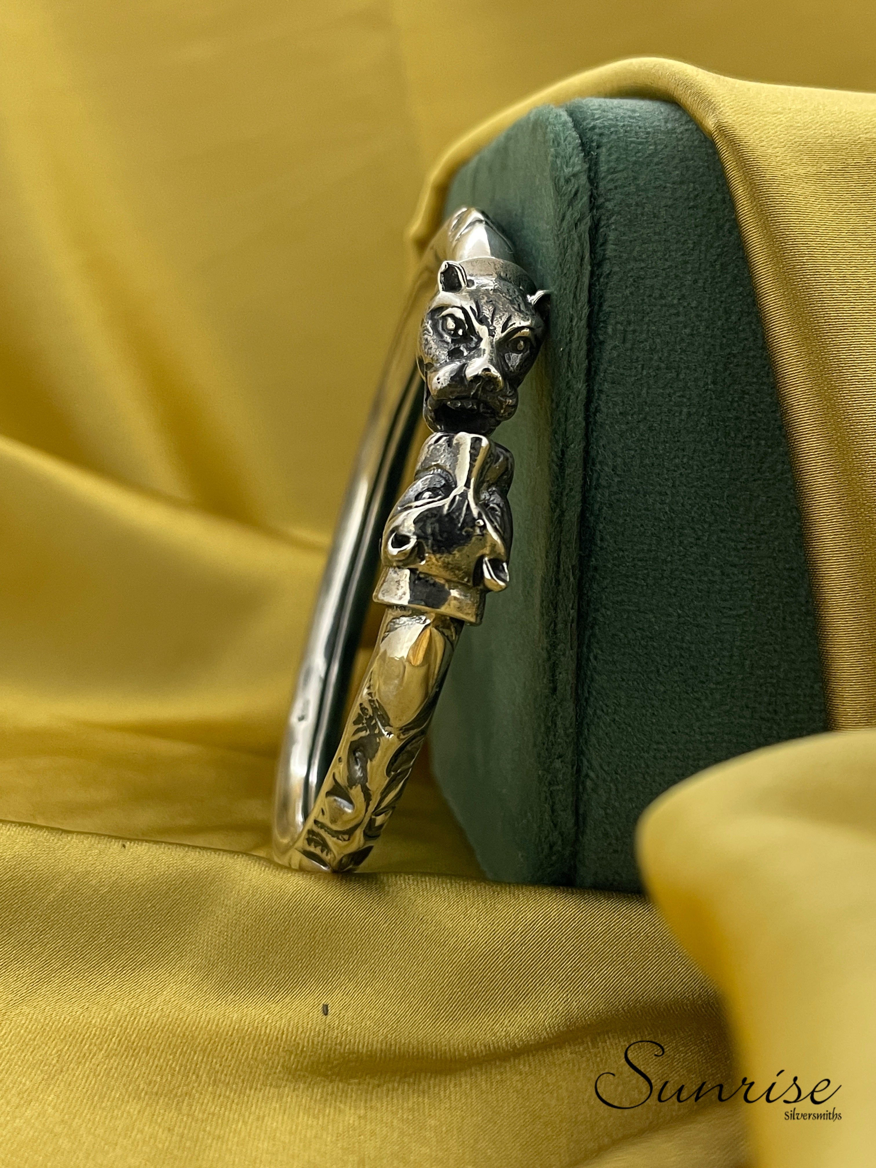 SIMHA OPENABLE KADA – Sunrise Silversmiths