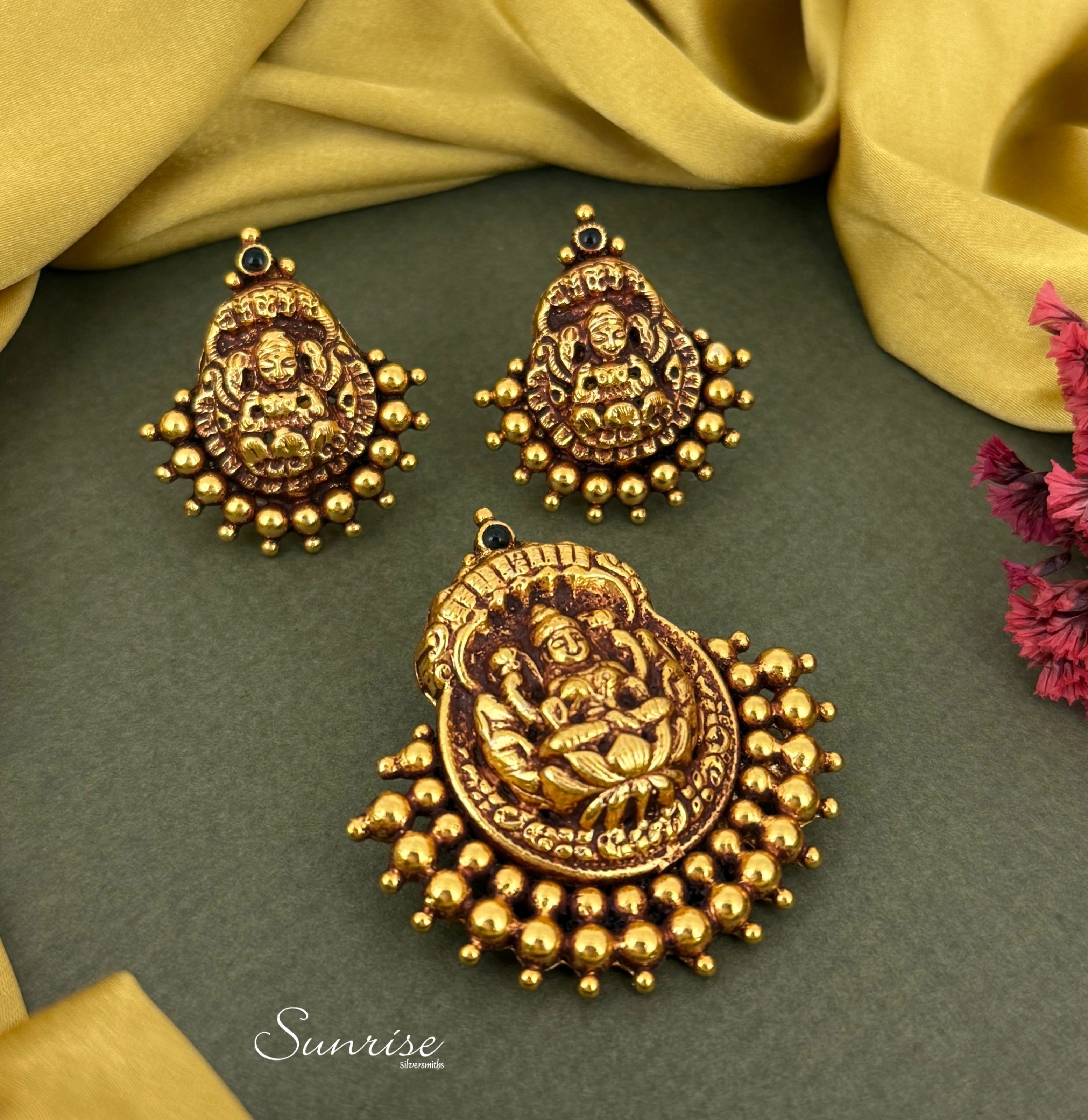 NAGARU PENDANT SET – Sunrise Silversmiths