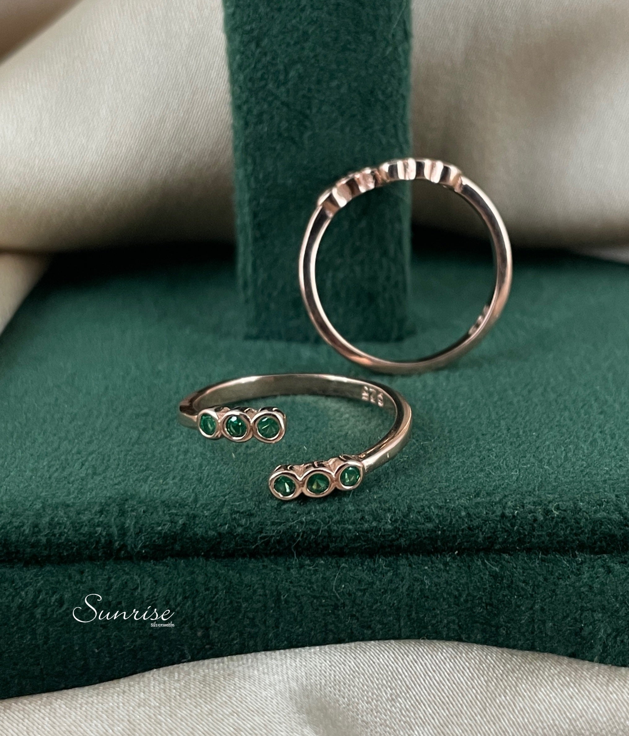 GREEN STONE ROSE GOLD TOE RINGS – Sunrise Silversmiths
