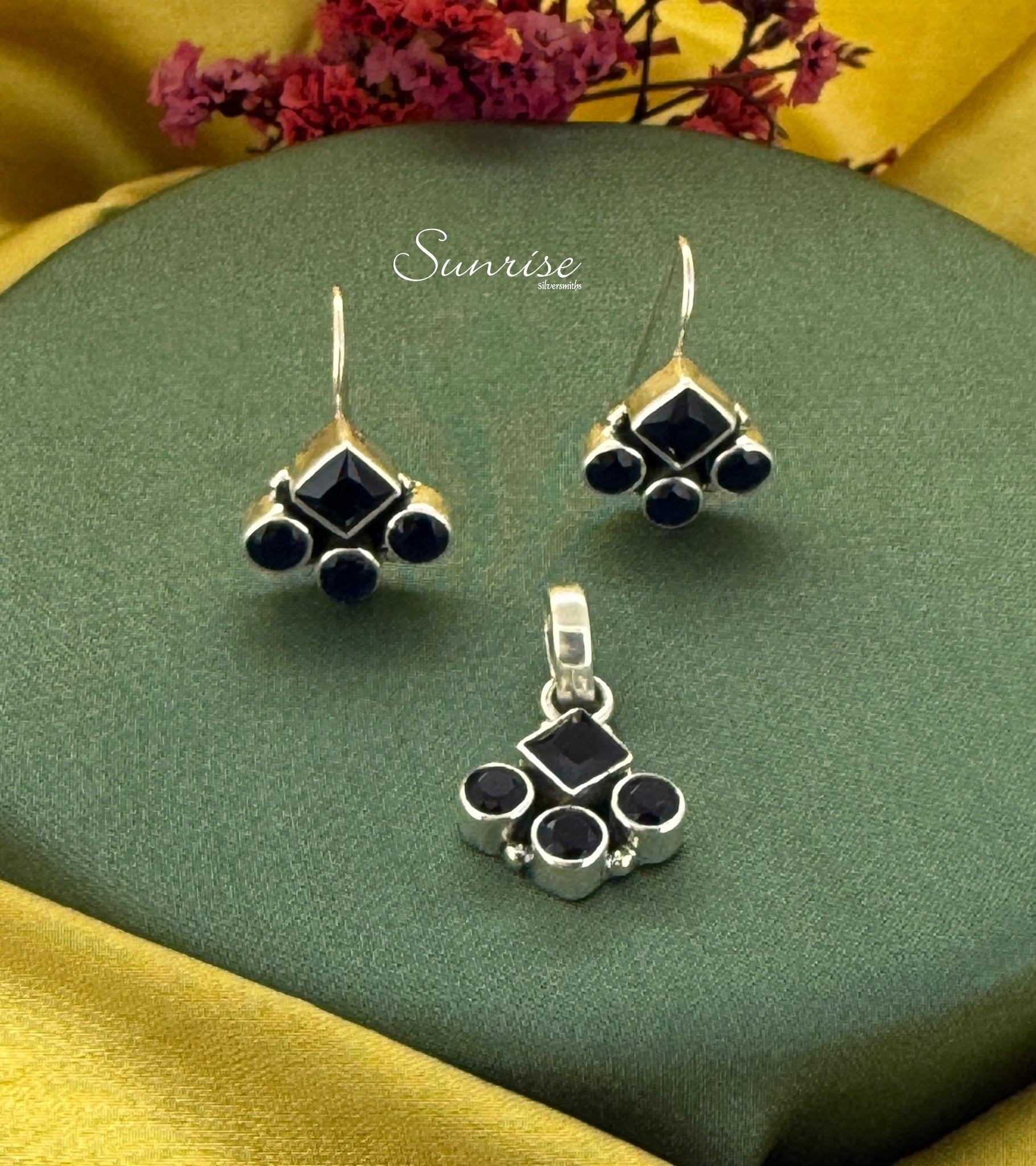 925 Silver Cut Stone Pendant Set - Elegant Jewelry – Sunrise Silversmiths