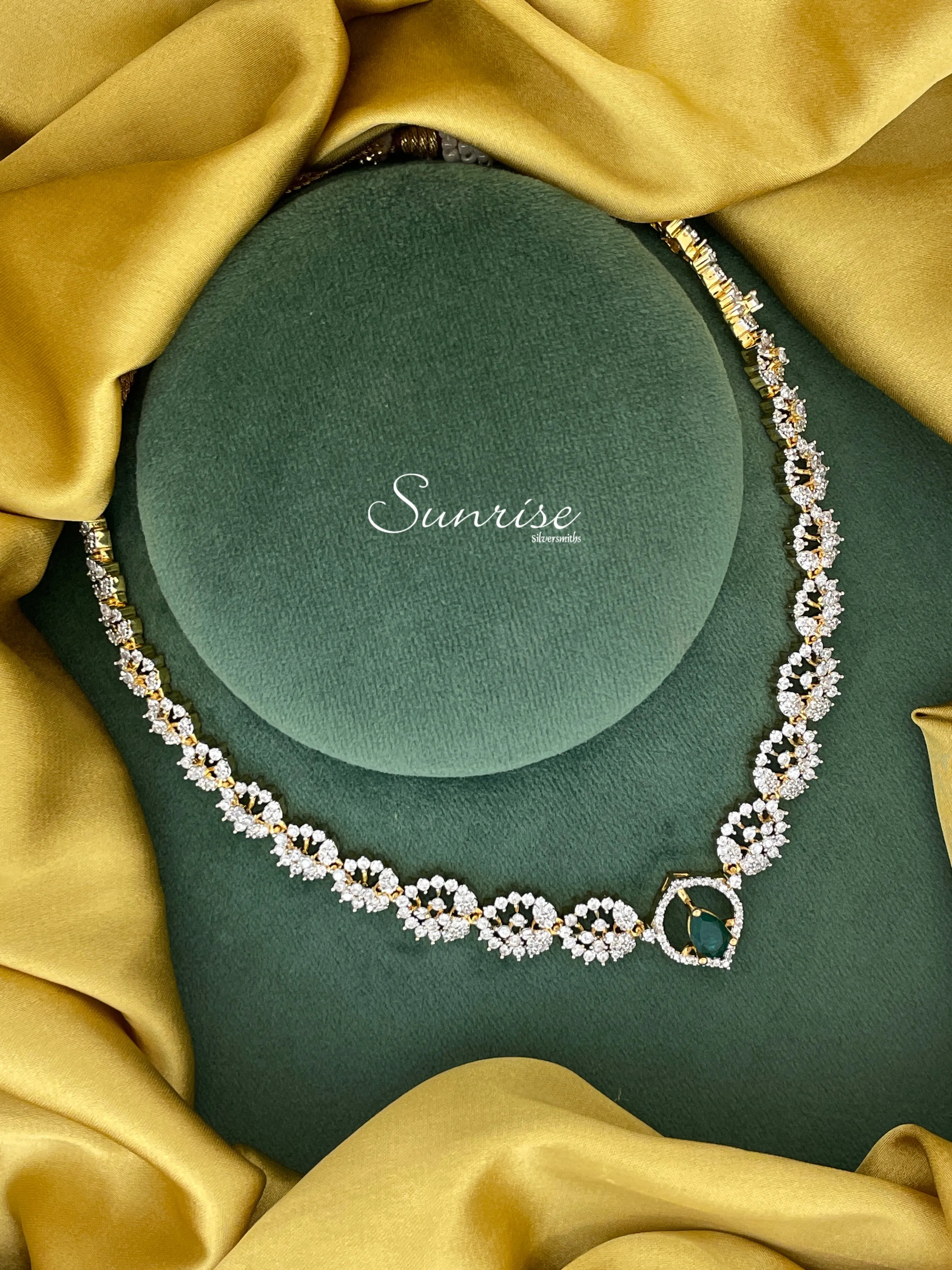 CZ GREEN STONE SHORT NECKLACE – Sunrise Silversmiths